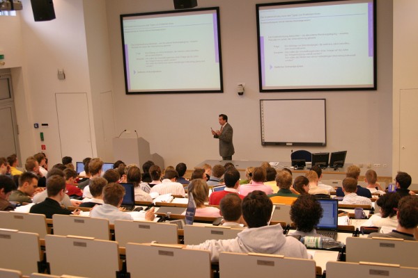 WHU - Studiengänge und mehr Infos - Studis Online WHU - Studiengänge und mehr Infos - Studis Online